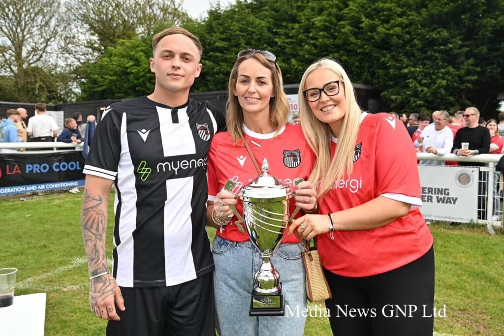 Hundreds gather at memorial match for David and Cameron Walsh - Grimsby ...