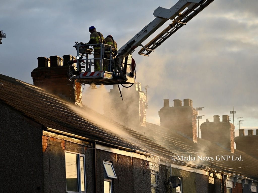 Firefighters tackle blaze at Cleethorpes house - Grimsby News - Gi Grimsby